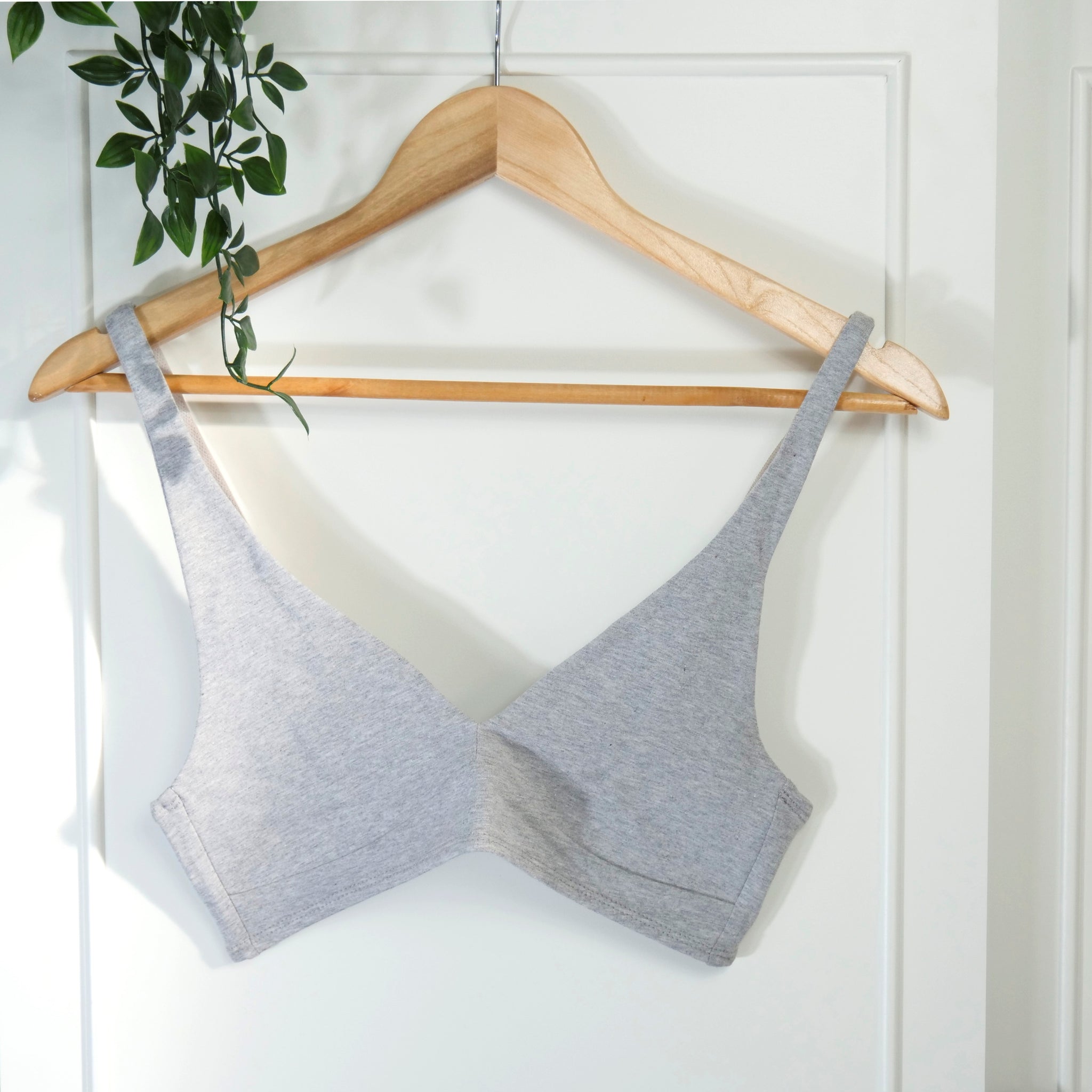 Women's organic cotton bralette in light grey (heather grey) – Y.O.U ...